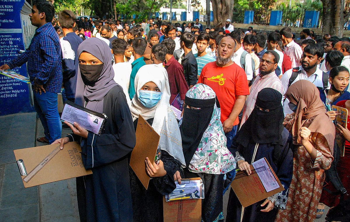 Over 6.3 lakh students appeared for Class X Board exams in AP