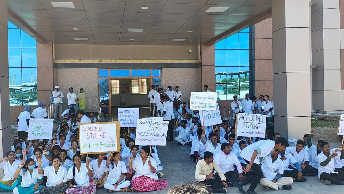 GMC Asifabad protests: DME addresses concerns of protesting MBBS ...