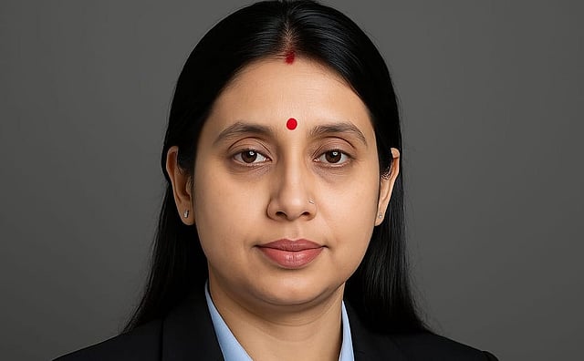 Here is a mother and educator who teaches finance and money management ...