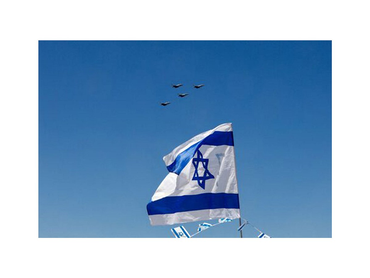 students explore pre-Holocaust history through new digital platform