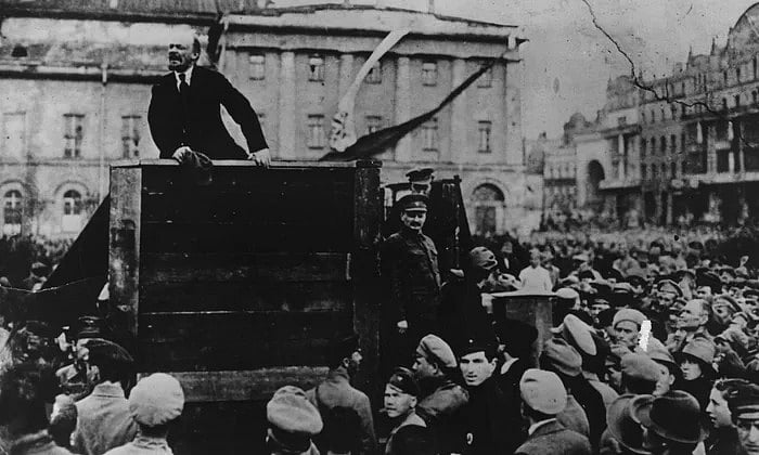 "Weeks when decades happen": Remembering the birth of the USSR