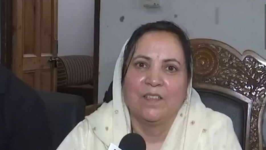 JK aims to upgrade govt schools with facilities: Minister Itoo