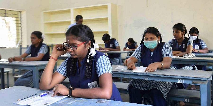 Tamil Nadu headmistress makes students clean toilets for coming late ...