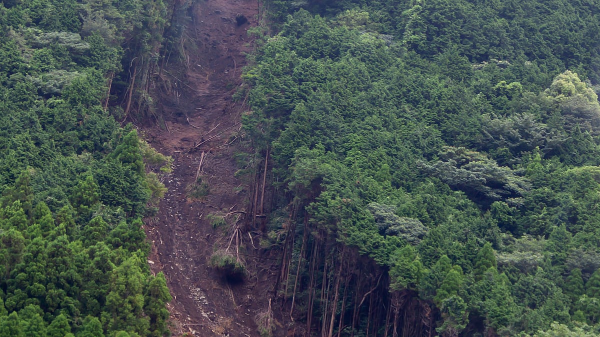 The disturbing news of the houses and roads in the town developing huge ...
